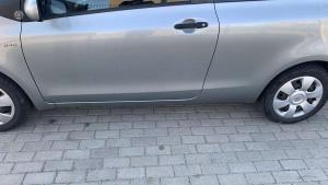 Grey Toyota Yaris 2008 in Vilnius, with an engine capacity of 1.36 L and mileage of 254 thousand km for 1500 €, photo 6 on AUTOMOTO.COM.LV