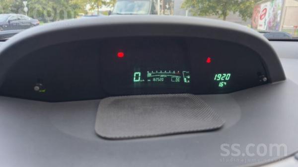Pelēks Toyota Yaris 2008 Rīga, ar dzinēja tilpumu 1.30 L un nobraukumu 163 tūkst. km par 1990 €, foto 7 vietnē AUTOMOTO.COM.LV