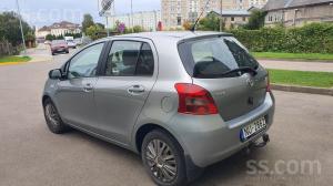 Grey Toyota Yaris 2008 in Riga, with an engine capacity of 1.40 L and mileage of 336 thousand km for 1750 €, photo 5 on AUTOMOTO.COM.LV