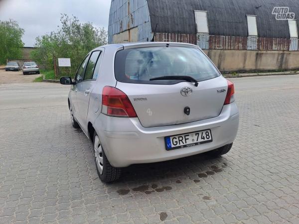 Grey Toyota Yaris 2009 in Telschi, with an engine capacity of 1.40 L and mileage of 184 thousand km for 1599 €, photo 4 on AUTOMOTO.COM.LV