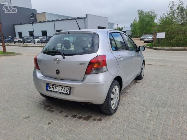 Grey Toyota Yaris 2009 in Telschi, with an engine capacity of 1.40 L and mileage of 184 thousand km for 1599 €, photo 6 on AUTOMOTO.COM.LV