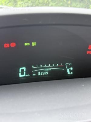 Grey Toyota Yaris 2009 in Riga, with an engine capacity of 1.30 L and mileage of 163 thousand km for 2350 €, photo 14 on AUTOMOTO.COM.LV