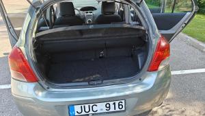 Pelēks Toyota Yaris 2009 Viļņa, ar dzinēja tilpumu 1.33 L un nobraukumu 130 tūkst. km par 1250 €, foto 9 vietnē AUTOMOTO.COM.LV