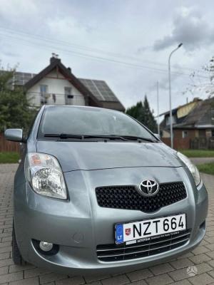 Pelēks Toyota Yaris 2009 Vievis, ar dzinēja tilpumu 1.30 L un nobraukumu 67 tūkst. km par 3500 €, foto 10 vietnē AUTOMOTO.COM.LV