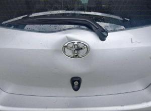 Pelēks Toyota Yaris 2009 Jonava, ar dzinēja tilpumu 1.36 L un nobraukumu 274 tūkst. km par 2100 €, foto 6 vietnē AUTOMOTO.COM.LV