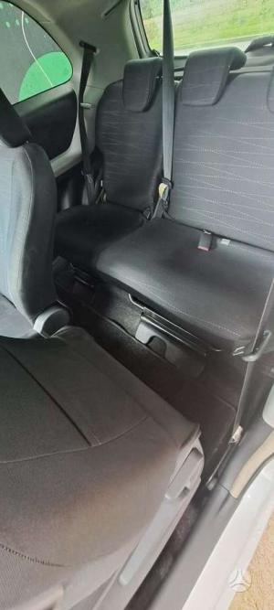 Pelēks Toyota Yaris 2009 Jonava, ar dzinēja tilpumu 1.36 L un nobraukumu 274 tūkst. km par 2100 €, foto 12 vietnē AUTOMOTO.COM.LV