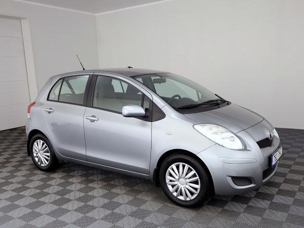 Pelēks Toyota Yaris 2010 Tallina, ar dzinēja tilpumu 1.30 L un nobraukumu 193 tūkst. km par 1699 €, foto 9 vietnē AUTOMOTO.COM.LV