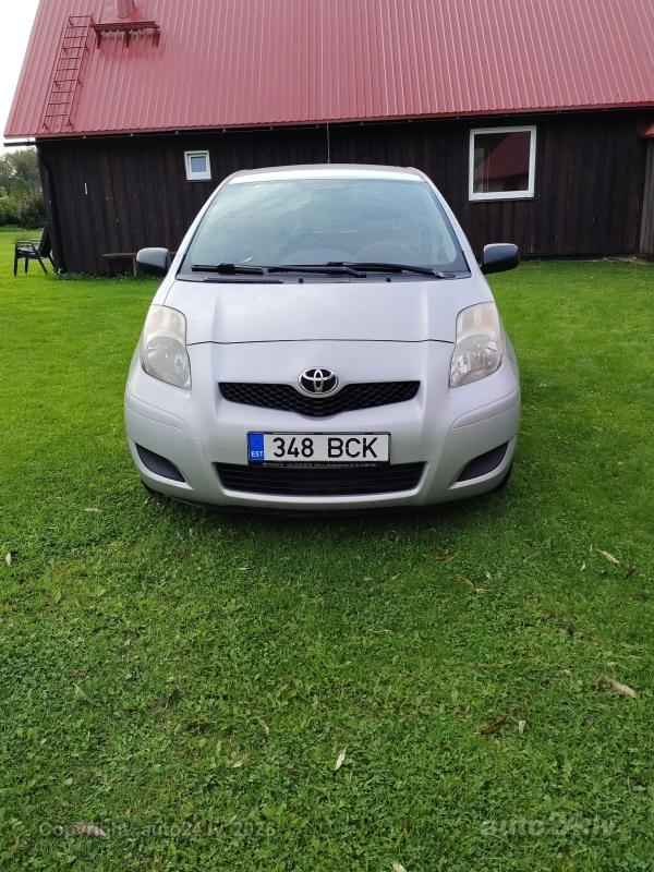 Grey Toyota Yaris 2010 in Tallinn, with an engine capacity of 1.30 L and mileage of 179 thousand km for 2500 €, photo 6 on AUTOMOTO.COM.LV