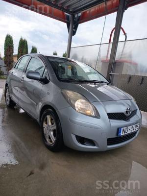 Grey Toyota Yaris 2010 in Jekabpils, with an engine capacity of 1.40 L and mileage of 226 thousand km for 1150 €, photo 3 on AUTOMOTO.COM.LV