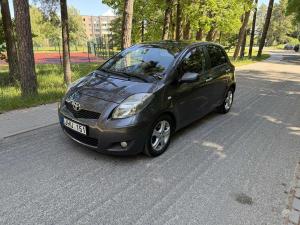 Grey Toyota Yaris 2011 in Vilnius, with an engine capacity of 1.33 L and mileage of 131 thousand km for 3750 €, photo 5 on AUTOMOTO.COM.LV