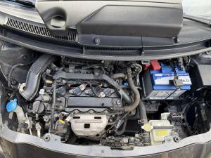 Grey Toyota Yaris 2011 in Vilnius, with an engine capacity of 1.33 L and mileage of 131 thousand km for 3750 €, photo 18 on AUTOMOTO.COM.LV