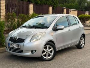 Grey Toyota Yaris 2011 in Vilnius, with an engine capacity of 1.40 L and mileage of 230 thousand km for 3450 €, photo  on AUTOMOTO.COM.LV