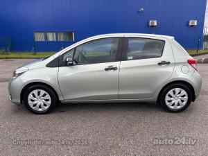 Pelēks Toyota Yaris 2011 Paide, ar dzinēja tilpumu 1.30 L un nobraukumu 148 tūkst. km par 5590 €, foto 4 vietnē AUTOMOTO.COM.LV