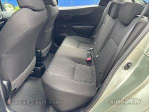 Pelēks Toyota Yaris 2011 Paide, ar dzinēja tilpumu 1.30 L un nobraukumu 148 tūkst. km par 5590 €, foto 14 vietnē AUTOMOTO.COM.LV
