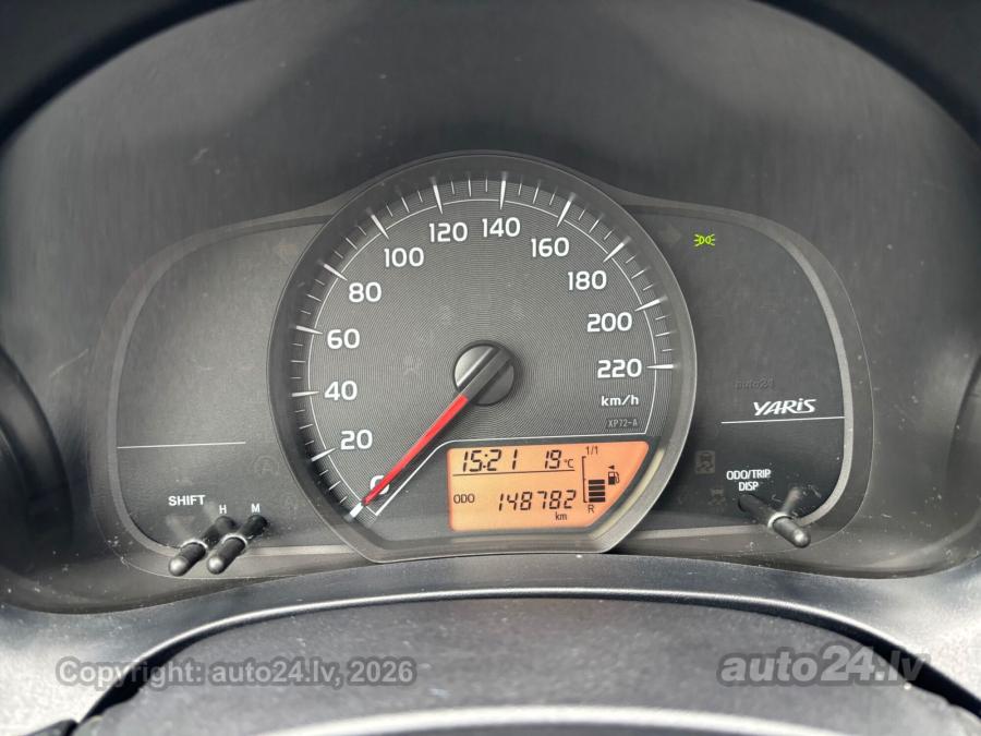 Pelēks Toyota Yaris 2011 Paide, ar dzinēja tilpumu 1.30 L un nobraukumu 148 tūkst. km par 5590 €, foto 16 vietnē AUTOMOTO.COM.LV