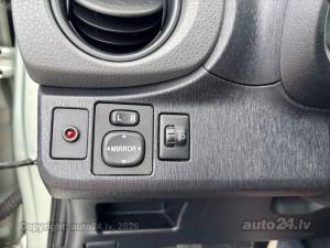 Pelēks Toyota Yaris 2011 Paide, ar dzinēja tilpumu 1.30 L un nobraukumu 148 tūkst. km par 5590 €, foto 19 vietnē AUTOMOTO.COM.LV