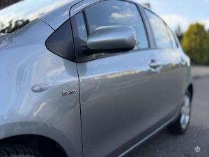 Grey Toyota Yaris 2011 in Vilnius, with an engine capacity of 1.36 L and mileage of 185 thousand km for 1950 €, photo 5 on AUTOMOTO.COM.LV