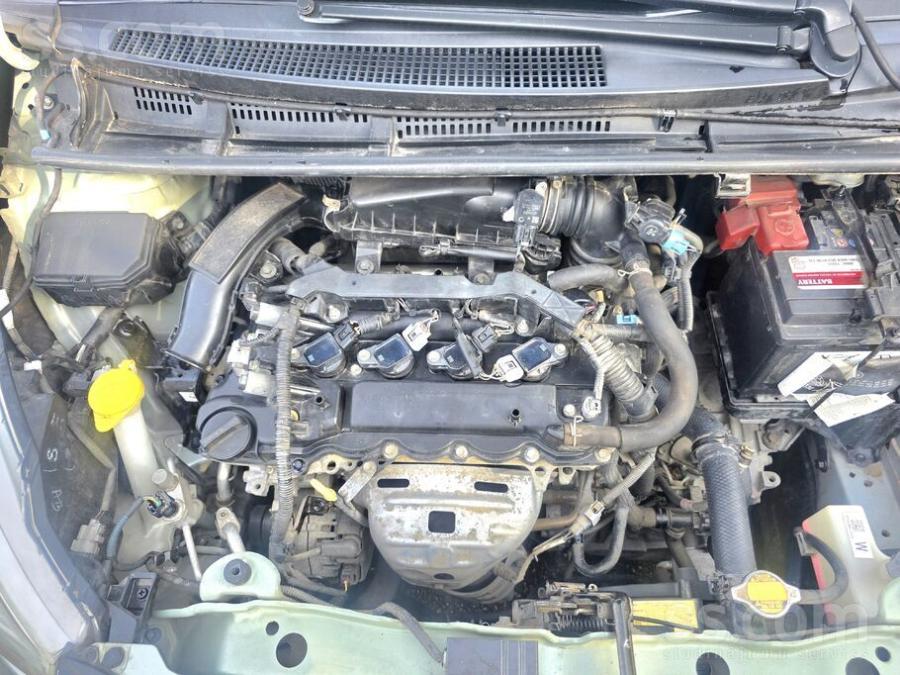Pelēks Toyota Yaris 2011 Daugavpils, ar dzinēja tilpumu 1.40 L un nobraukumu 113 tūkst. km par 5950 €, foto 13 vietnē AUTOMOTO.COM.LV
