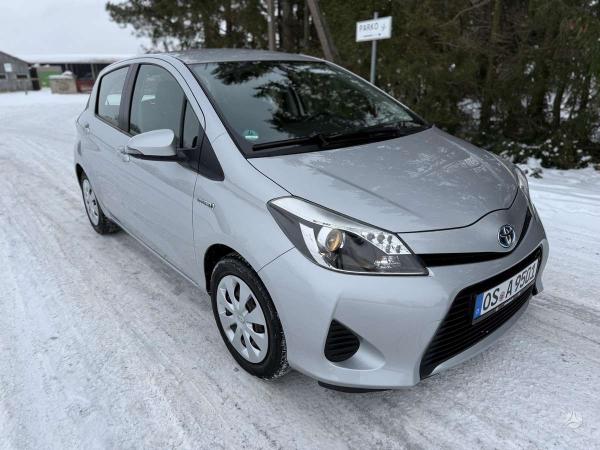 Pelēks Toyota Yaris 2012 Vilkaviškis, ar dzinēja tilpumu 1.50 L un nobraukumu 172 tūkst. km par 6499 €, foto 1 vietnē AUTOMOTO.COM.LV