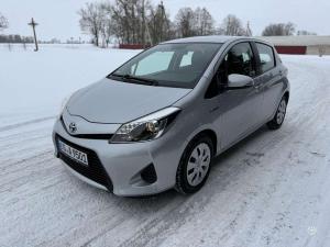 Grey Toyota Yaris 2012 in Vilkaviskis, with an engine capacity of 1.50 L and mileage of 172 thousand km for 6499 €, photo 2 on AUTOMOTO.COM.LV
