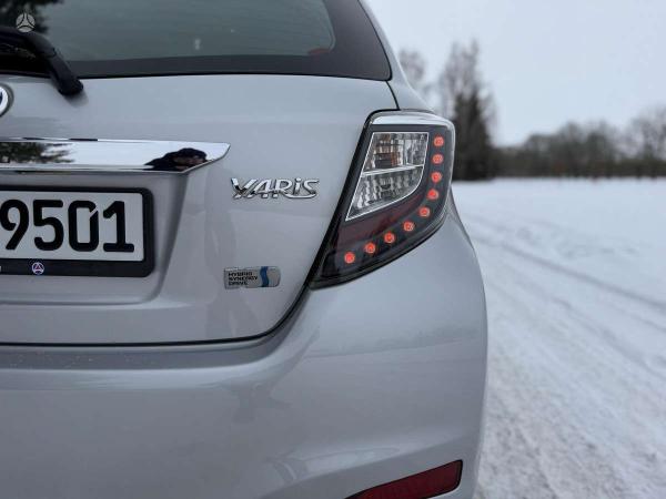 Pelēks Toyota Yaris 2012 Vilkaviškis, ar dzinēja tilpumu 1.50 L un nobraukumu 172 tūkst. km par 6499 €, foto 7 vietnē AUTOMOTO.COM.LV