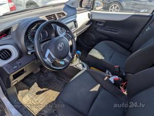 Grey Toyota Yaris 2012 in Tallinn, with an engine capacity of 1.50 L and mileage of 157 thousand km for 6500 €, photo 8 on AUTOMOTO.COM.LV