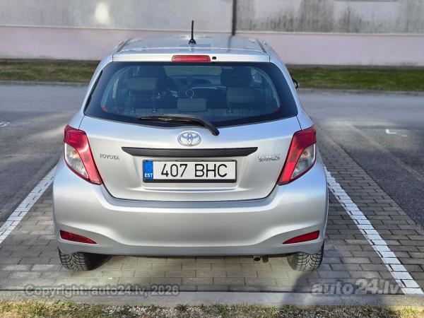 Grey Toyota Yaris 2012 in Tallinn, with an engine capacity of 1.00 L and mileage of 70 thousand km for 4750 €, photo 3 on AUTOMOTO.COM.LV