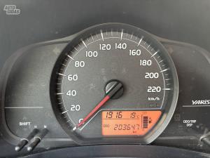 Pelēks Toyota Yaris 2012 Viļņa, ar dzinēja tilpumu 1.40 L un nobraukumu 204 tūkst. km par 3300 €, foto 15 vietnē AUTOMOTO.COM.LV