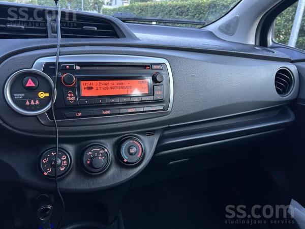 Pelēks Toyota Yaris 2012 Bauska, ar dzinēja tilpumu 1.40 L un nobraukumu 219 tūkst. km par 3350 €, foto 10 vietnē AUTOMOTO.COM.LV