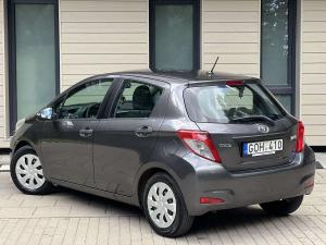 Pelēks Toyota Yaris 2012 Viļņa, ar dzinēja tilpumu 1.33 L un nobraukumu 156 tūkst. km par 3700 €, foto 6 vietnē AUTOMOTO.COM.LV