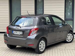 Pelēks Toyota Yaris 2012 Viļņa, ar dzinēja tilpumu 1.33 L un nobraukumu 156 tūkst. km par 3700 €, foto 8 vietnē AUTOMOTO.COM.LV