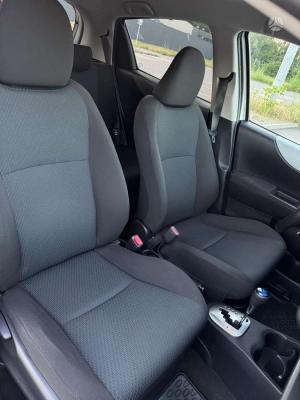 Grey Toyota Yaris 2012 in Vilnius, with an engine capacity of 1.50 L and mileage of 155 thousand km for 7200 €, photo 14 on AUTOMOTO.COM.LV