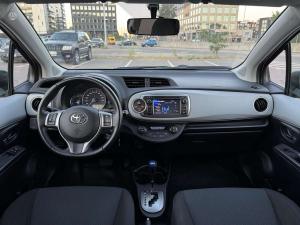 Grey Toyota Yaris 2012 in Vilnius, with an engine capacity of 1.50 L and mileage of 155 thousand km for 7200 €, photo 15 on AUTOMOTO.COM.LV
