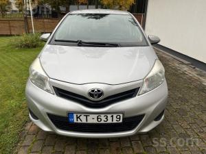 Grey Toyota Yaris 2012 in Ogre, with an engine capacity of 1.30 L and mileage of 164 thousand km for 3800 €, photo  on AUTOMOTO.COM.LV