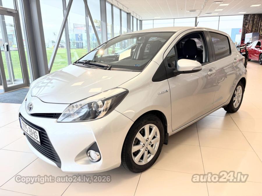 Pelēks Toyota Yaris 2012 Viljandi, ar dzinēja tilpumu 1.50 L un nobraukumu 186 tūkst. km par 5900 €, foto 3 vietnē AUTOMOTO.COM.LV