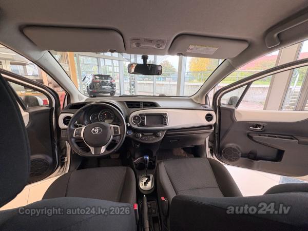 Pelēks Toyota Yaris 2012 Viljandi, ar dzinēja tilpumu 1.50 L un nobraukumu 186 tūkst. km par 5900 €, foto 7 vietnē AUTOMOTO.COM.LV