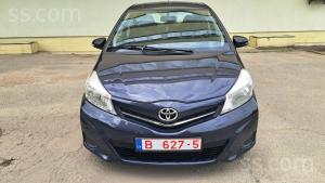 Grey Toyota Yaris 2013 in Ogre, with an engine capacity of 1.40 L and mileage of 0 thousand km for 3999 €, photo 3 on AUTOMOTO.COM.LV