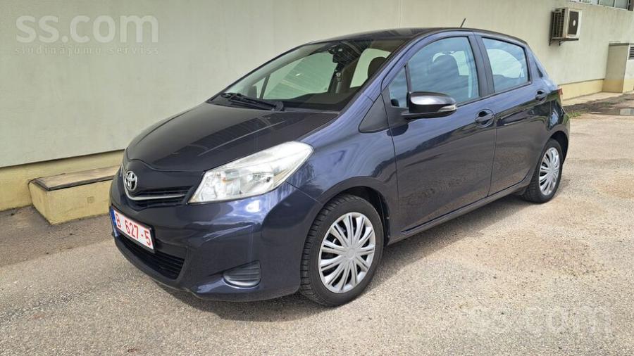 Grey Toyota Yaris 2013 in Ogre, with an engine capacity of 1.40 L and mileage of 0 thousand km for 3999 €, photo 5 on AUTOMOTO.COM.LV