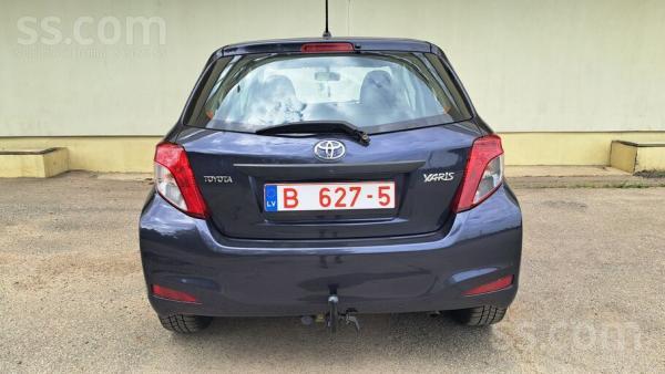 Grey Toyota Yaris 2013 in Ogre, with an engine capacity of 1.40 L and mileage of 0 thousand km for 4150 €, photo 8 on AUTOMOTO.COM.LV