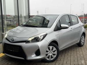 Pelēks Toyota Yaris 2013 Viļņa, ar dzinēja tilpumu 1.50 L un nobraukumu 111 tūkst. km par 7999 €, foto  vietnē AUTOMOTO.COM.LV