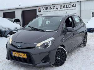 Pelēks Toyota Yaris 2013 Utena, ar dzinēja tilpumu 1.50 L un nobraukumu 250 tūkst. km par 5990 €, foto 3 vietnē AUTOMOTO.COM.LV
