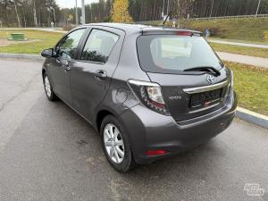 Grey Toyota Yaris 2013 in Vilnius, with an engine capacity of 1.50 L and mileage of 171 thousand km for 7500 €, photo 14 on AUTOMOTO.COM.LV