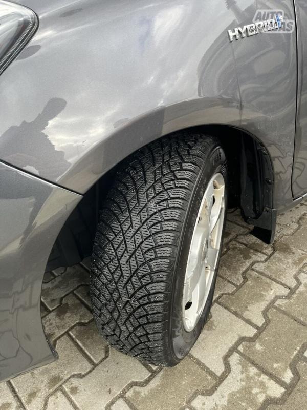 Pelēks Toyota Yaris 2013 Klaipėda, ar dzinēja tilpumu 1.50 L un nobraukumu 101 tūkst. km par 8700 €, foto 7 vietnē AUTOMOTO.COM.LV