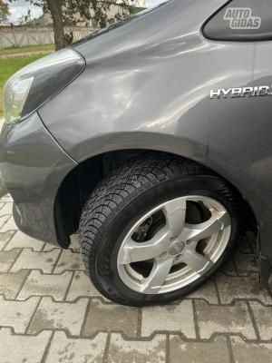 Grey Toyota Yaris 2013 in Klaipeda, with an engine capacity of 1.50 L and mileage of 101 thousand km for 8700 €, photo 10 on AUTOMOTO.COM.LV