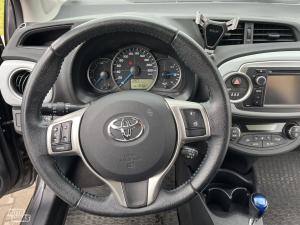 Grey Toyota Yaris 2013 in Klaipeda, with an engine capacity of 1.50 L and mileage of 101 thousand km for 8700 €, photo 12 on AUTOMOTO.COM.LV