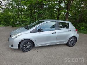 Grey Toyota Yaris 2013 in Riga, with an engine capacity of 1.30 L and mileage of 220 thousand km for 3950 €, photo  on AUTOMOTO.COM.LV