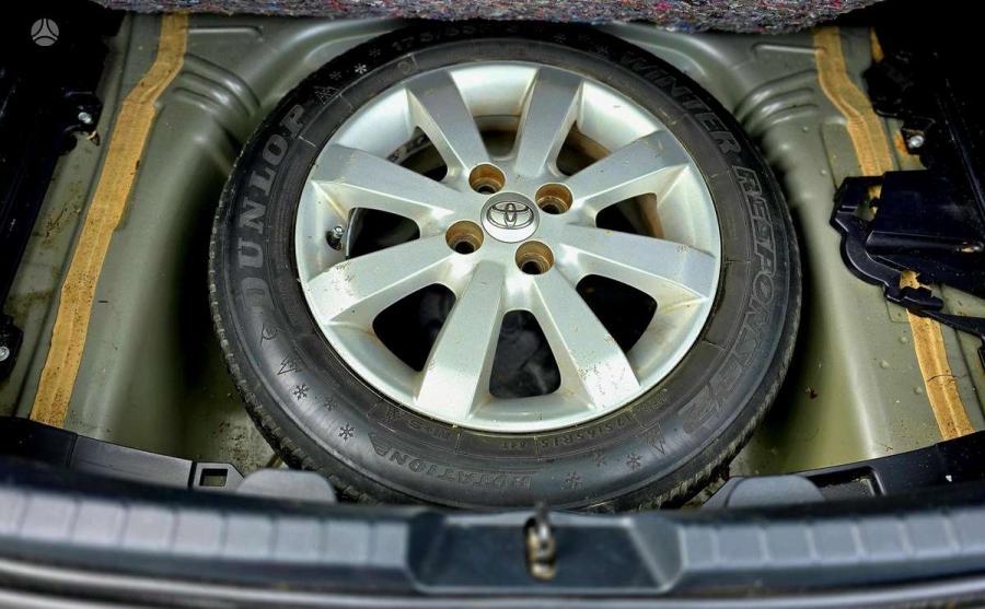 Pelēks Toyota Yaris 2013 Klaipėda, ar dzinēja tilpumu 1.00 L un nobraukumu 58 tūkst. km par 4999 €, foto 21 vietnē AUTOMOTO.COM.LV