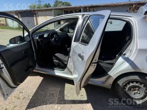 Pelēks Toyota Yaris 2013 Rēzekne, ar dzinēja tilpumu 1.30 L un nobraukumu 267 tūkst. km par 3550 €, foto 6 vietnē AUTOMOTO.COM.LV