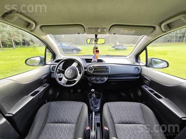 Grey Toyota Yaris 2013 in Riga, with an engine capacity of 1.30 L and mileage of 220 thousand km for 2950 €, photo 10 on AUTOMOTO.COM.LV
