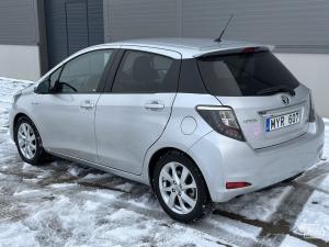 Grey Toyota Yaris 2014 in Kaunas, with an engine capacity of 1.50 L and mileage of 143 thousand km for 8000 €, photo 5 on AUTOMOTO.COM.LV